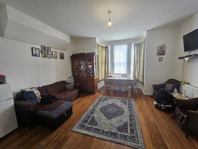 Apartment at Aldborough Road South, Greater London