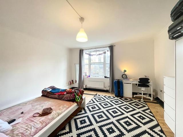 Apartment at Aldenham Street, Greater London