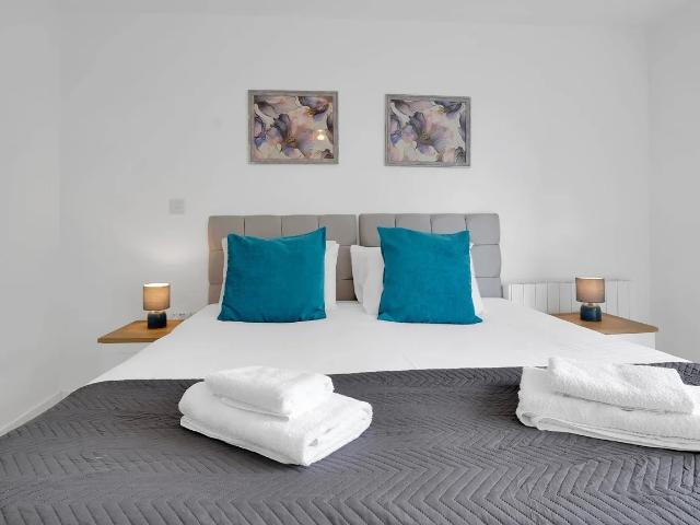 Apartment at Aldenham Road, Watford