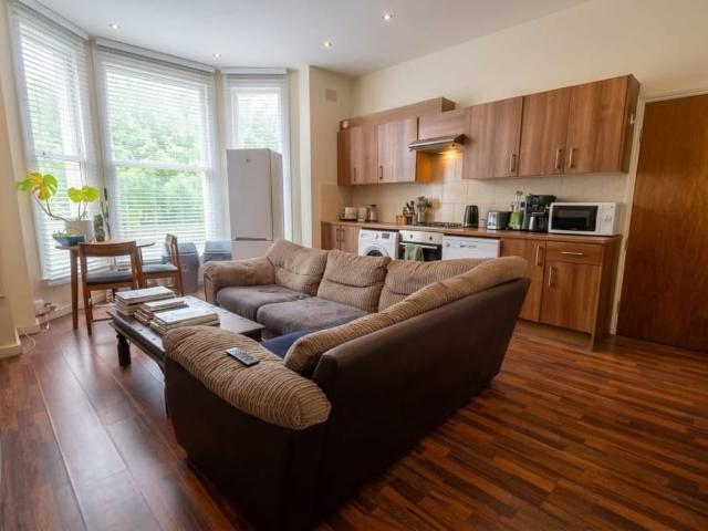 Apartment at Alderbrook Road, Greater London