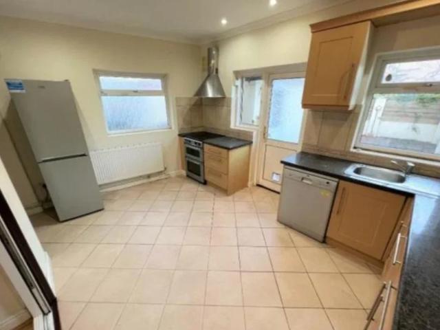 Apartment at Alderney Gardens, Greater London