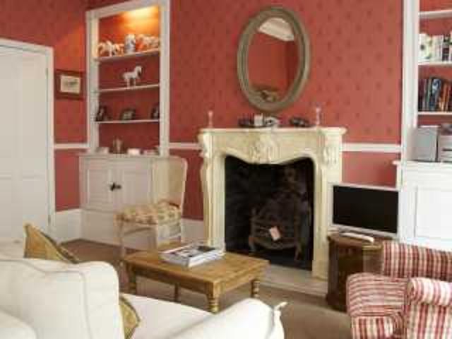 Apartment at Alderney Street, City of Westminster