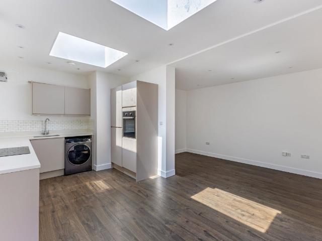 Apartment at Aldershot Road, Greater London