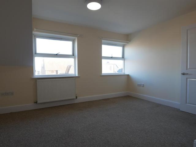 Apartment at Aldwick Road, Arun