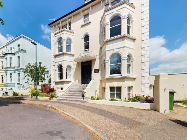 Apartment at Aldwick Road, Arun