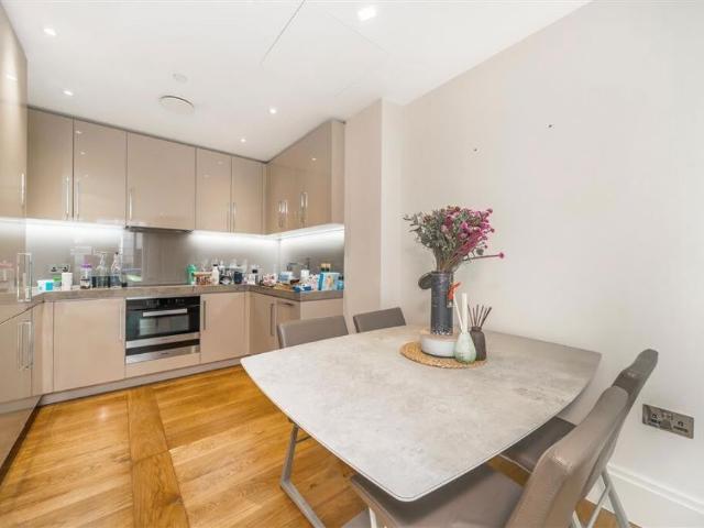 Apartment at Aldwych, City of Westminster