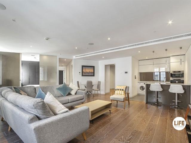 Apartment at Aldwych, City of Westminster