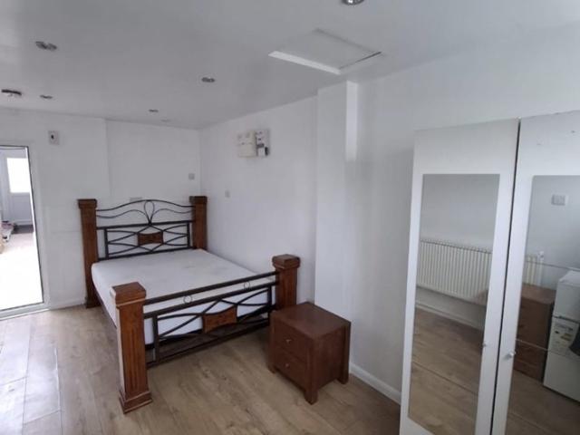 Apartment at Alexandra Avenue, Luton