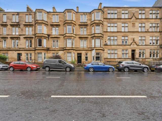 Apartment at Alexandra Parade, Glasgow
