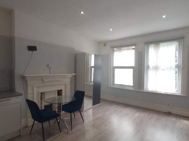Apartment at Alexandra Park Road, Greater London