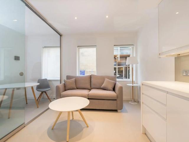 Apartment at Alfred Street, Oxford