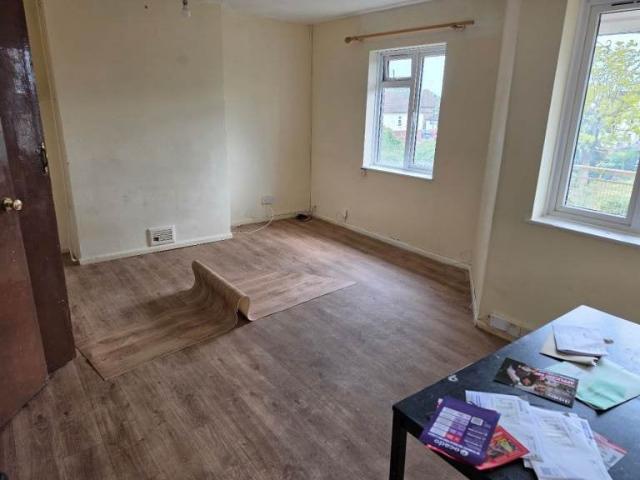 Apartment at Alibon Road, Greater London