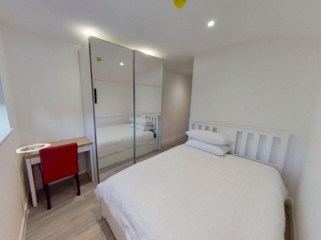 Apartment at Alloa Road, Greater London