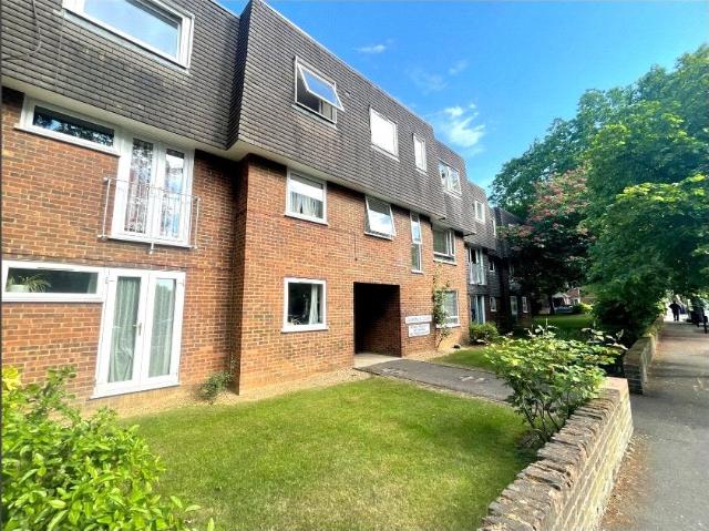Apartment at Alma Road, Windsor