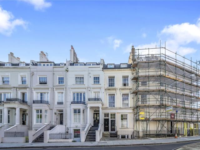 Apartment at Alma Square, City of Westminster