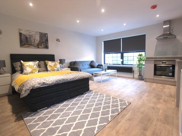 Apartment at Alma Street, Luton