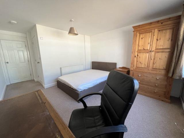 Apartment at Alpine Court, Kenilworth