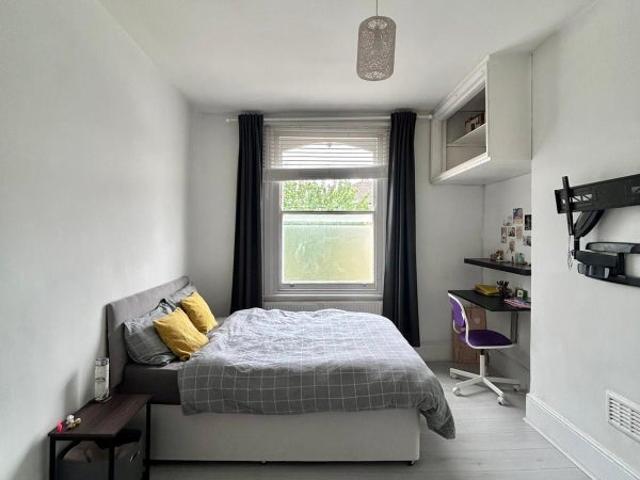 Apartment at Appach Road, Greater London
