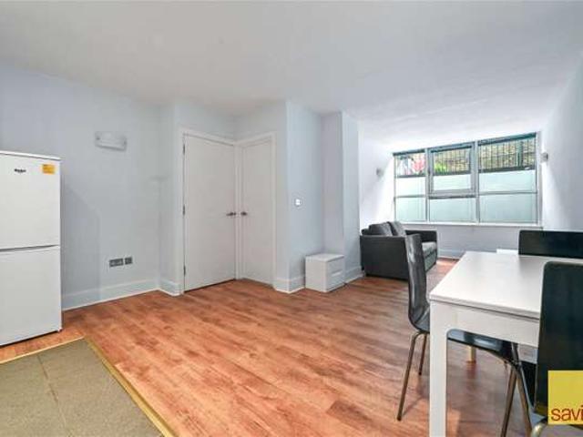 Apartment at Artichoke Hill, Greater London