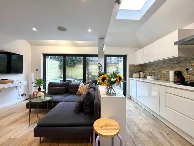 Apartment at Archel Road, Greater London