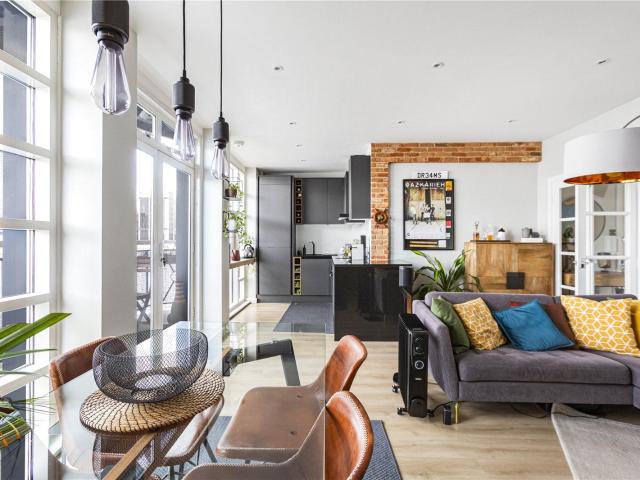 Apartment at Arden Crescent, Greater London