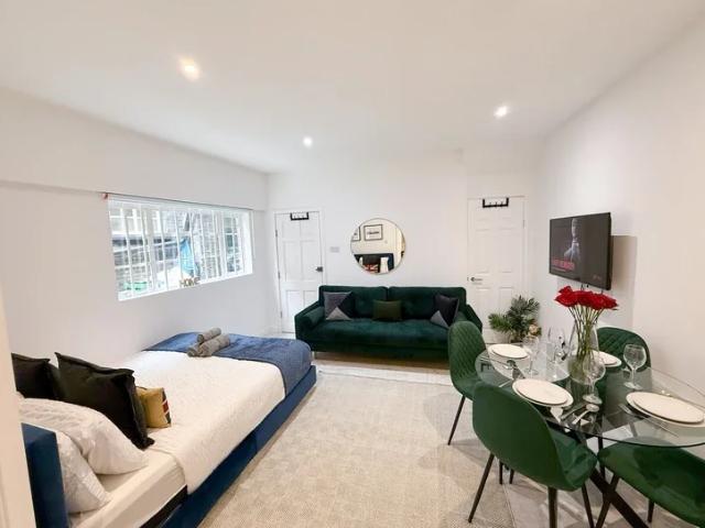 Apartment at Argyle Street, Greater London