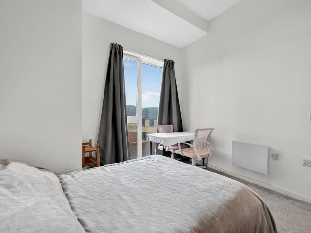 Apartment at Arklow Road, Greater London