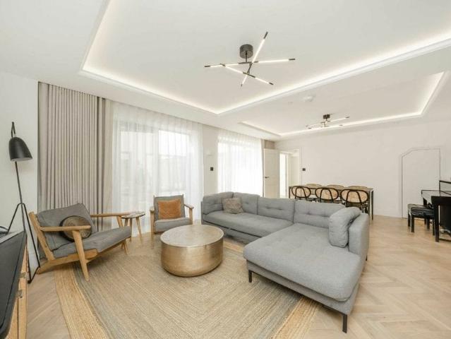 Apartment at Armitage Road, Greater London