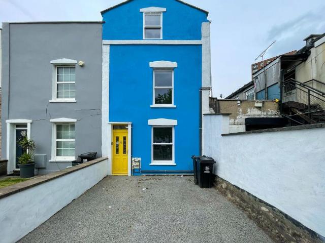 Apartment at Armoury Square, Bristol