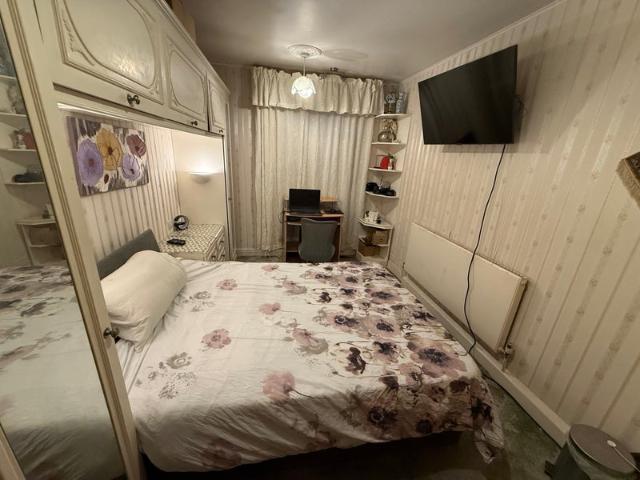 Room at Arnal Crescent, Greater London