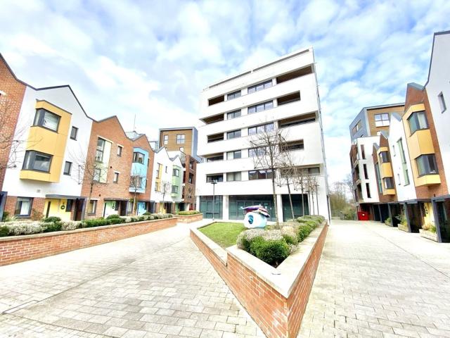 apartment at Arnos Vale, Paintworks, BS4