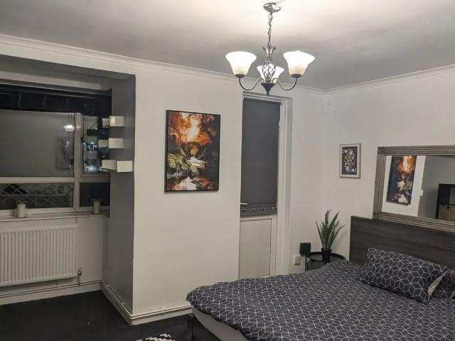 Apartment at Arrow Road, Greater London