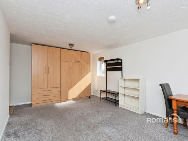 Apartment at Ascot Court, Rushmoor