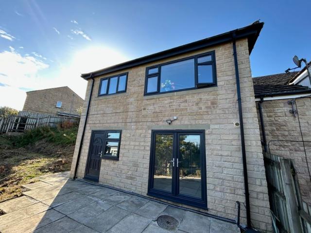 Apartment at Ascot Drive, Bradford