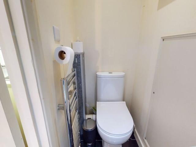 Apartment at Ash Grove, Greater London