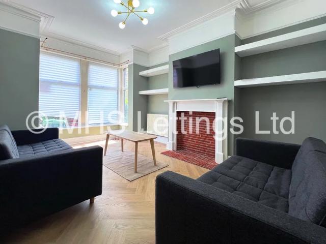 Apartment at Ash Road, Leeds