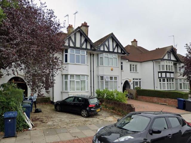 Apartment at Ashbourne Avenue, Greater London