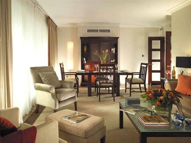 Apartment at Ashburn Place, Greater London