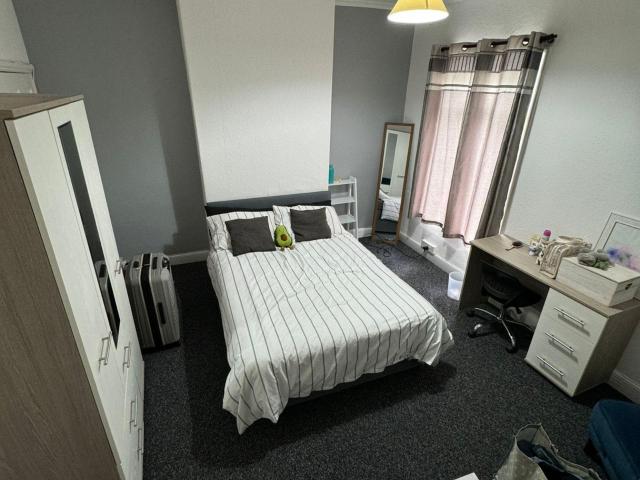 Apartment at Ashford Street, Stoke on Trent