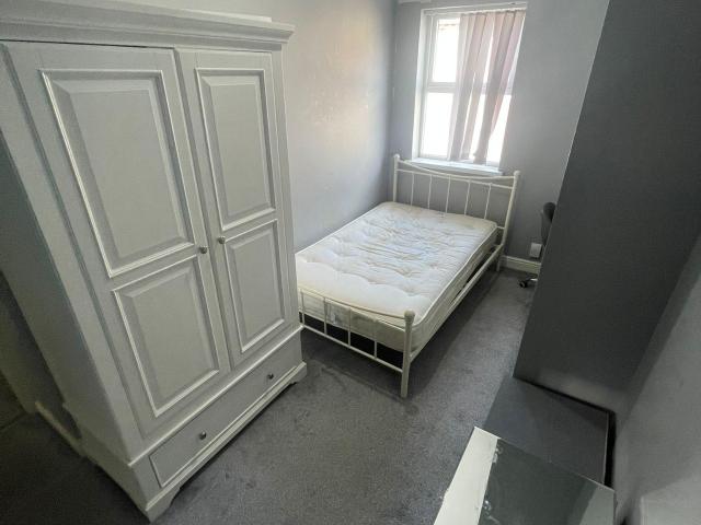 Apartment at Ashford Street, Stoke on Trent