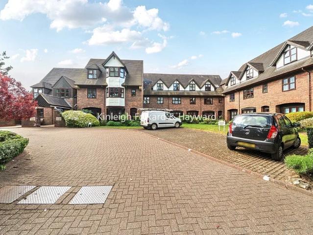 Apartment at Ashfield Lane, Greater London