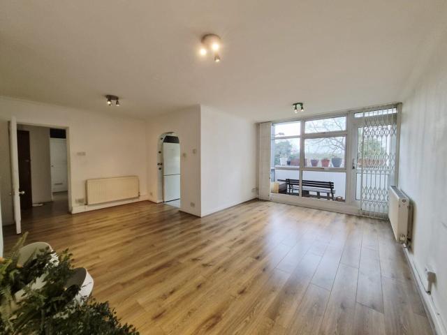 Apartment at Ashley Lane, Greater London