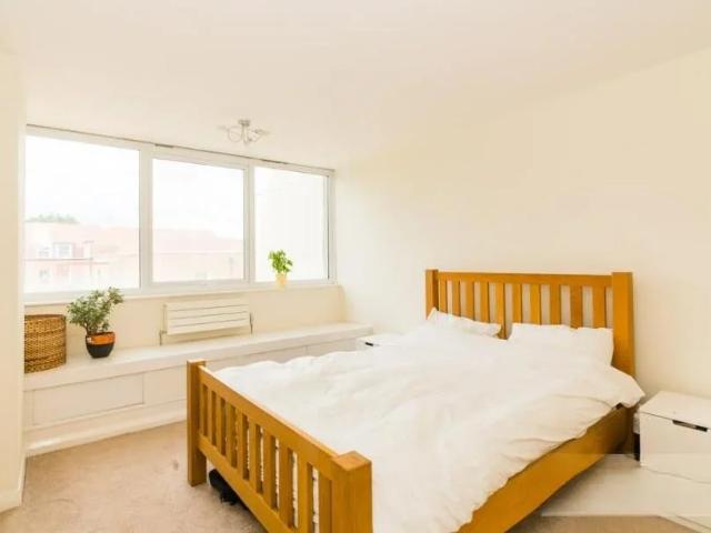 Apartment at Ashley Lane, Greater London