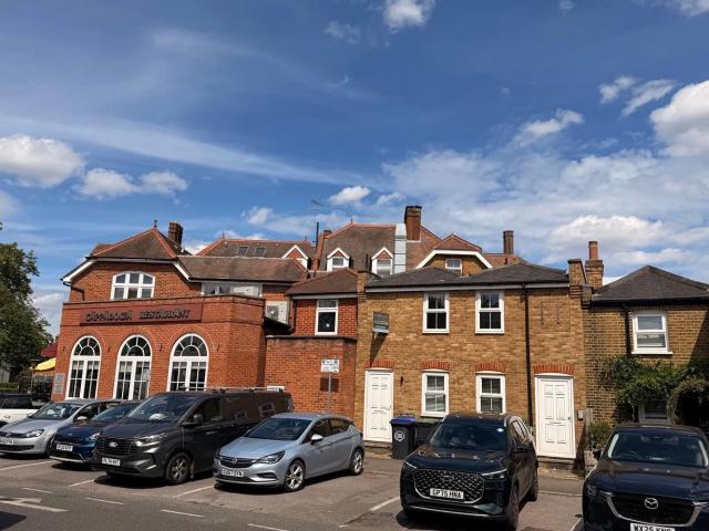Apartment at Ashley Road, Elmbridge