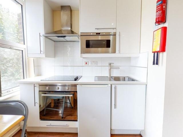 Apartment at Ashmore Road, City of Westminster