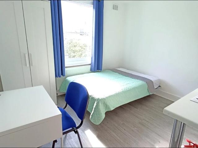 Apartment at Ashmore Road, City of Westminster