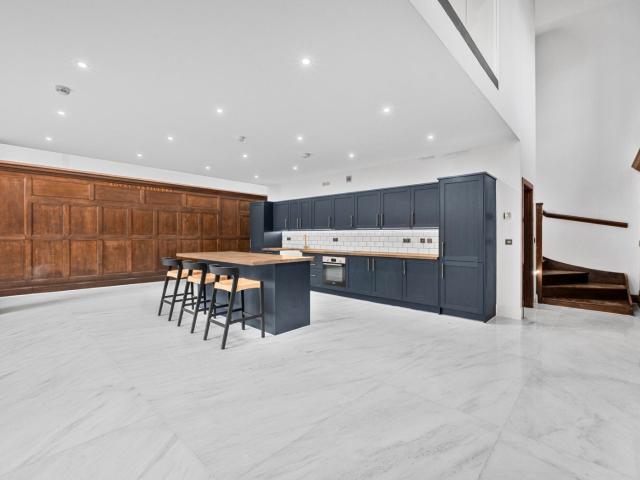 Apartment at Ashmore Road, Greater London