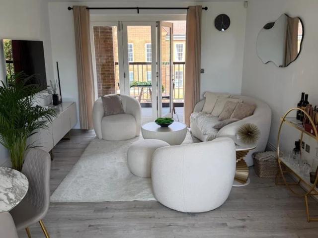 Apartment at Ashridge Close, Greater London