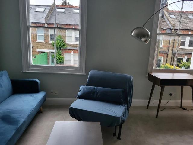 Apartment at Askew Crescent, Greater London