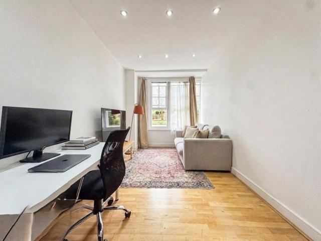 Apartment at Aspley House Driveway, City of Westminster